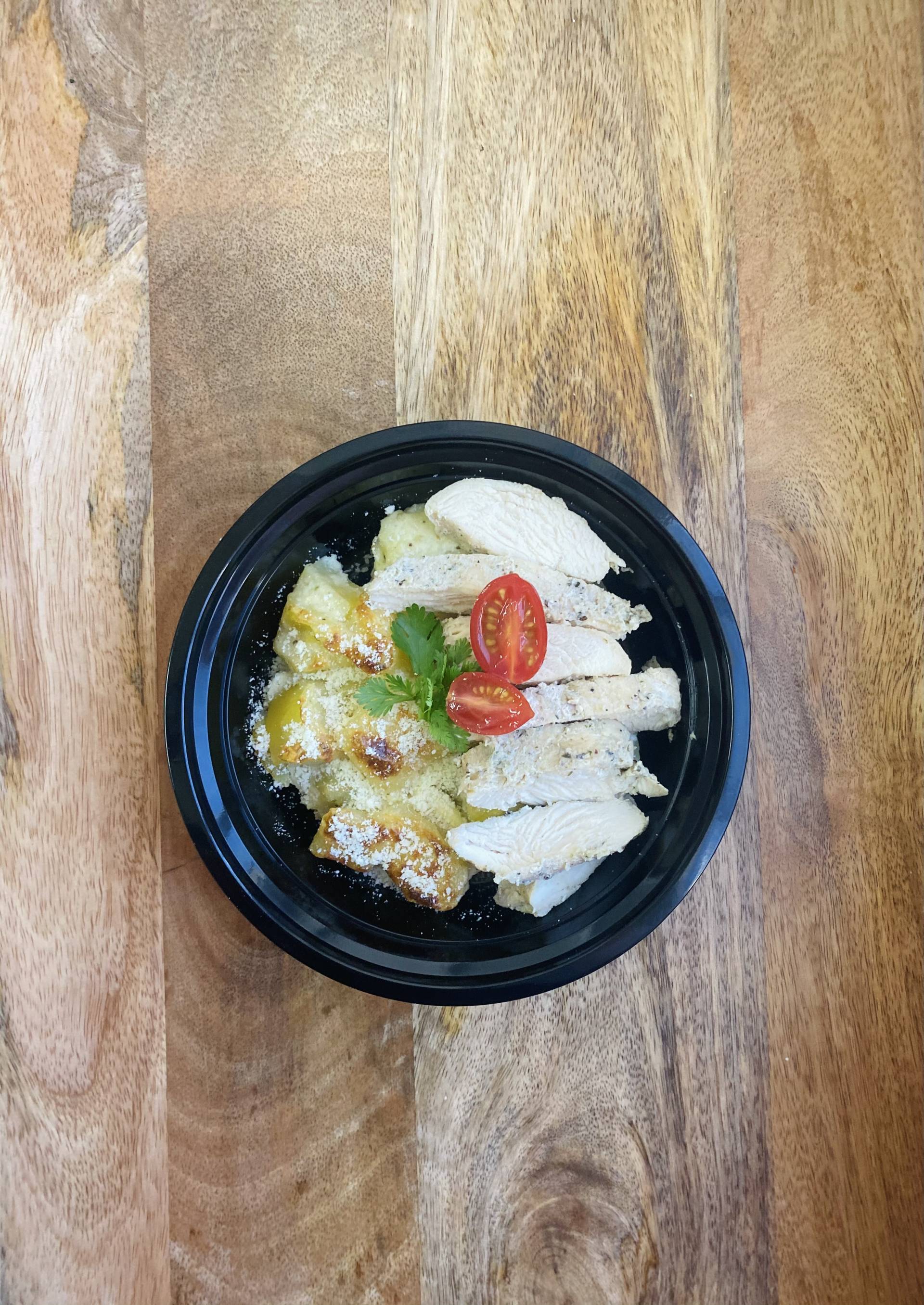 #04 Pechuga con papas gratinadas - Fit N' Fresh Ponce